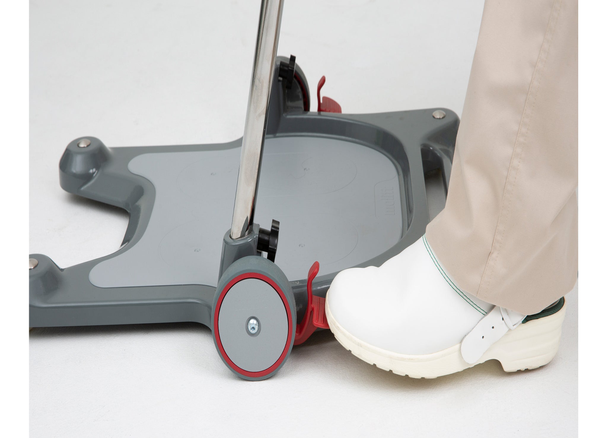 Molift Raiser Pro ideal for standing transfers, includes safety belt ...